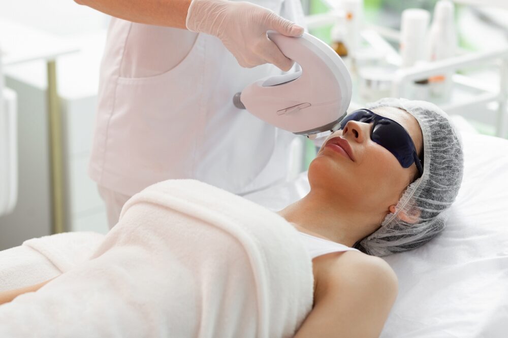 フォトフェイシャルはどういうお悩みにおすすめ？効果と注意点｜渡部眼科